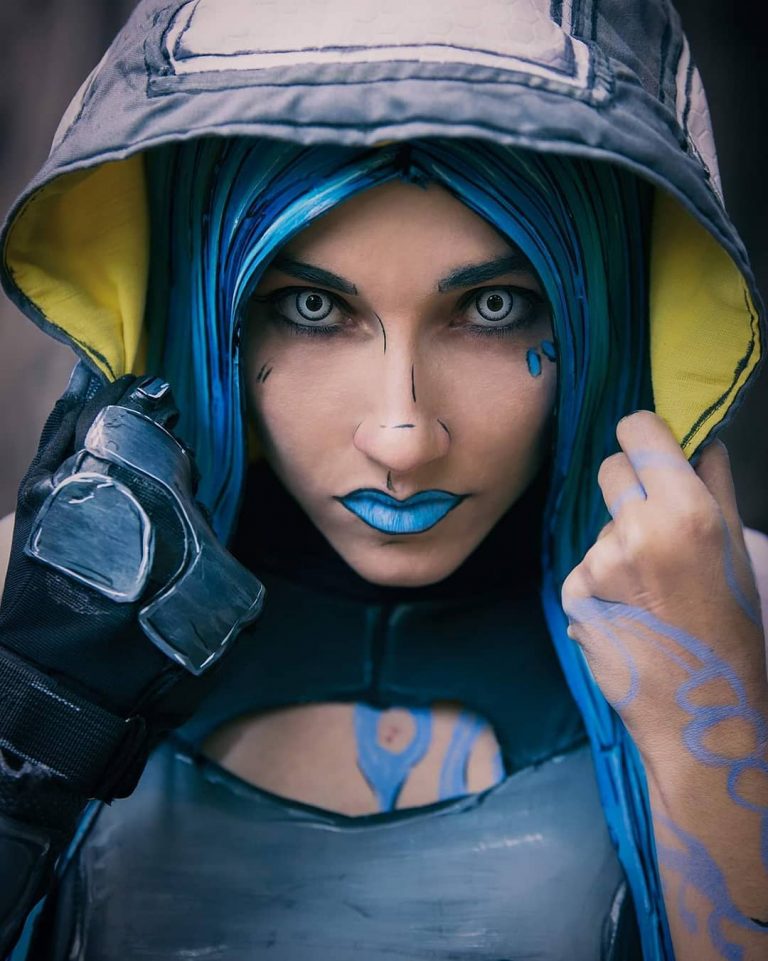 Один безумно крутой косплей Maya из Borderlands 3